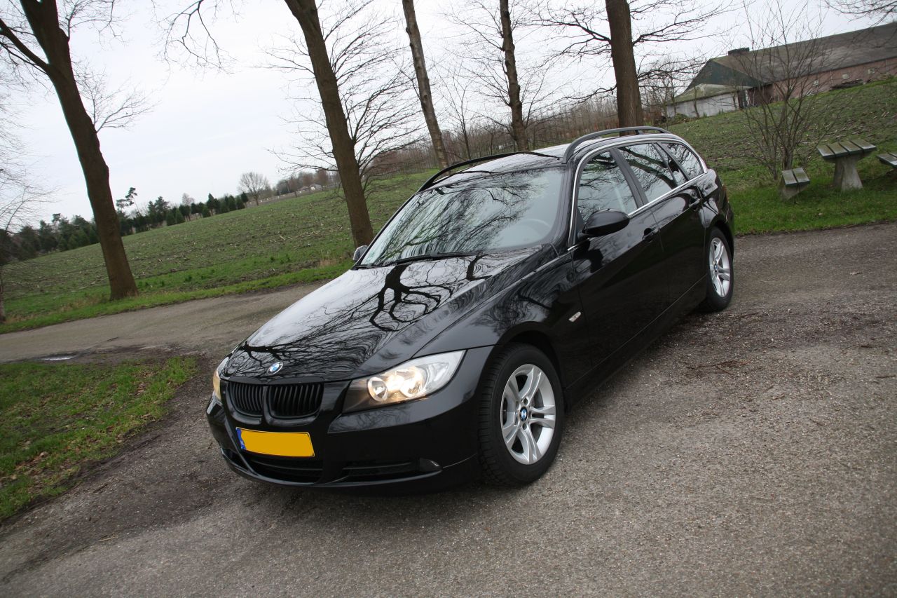 BMW E91 325i 2006 - BMWDriversForum